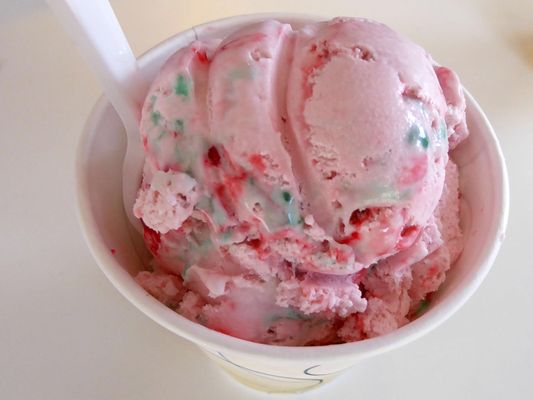 HODGIE’S ICE CREAM - TEMP. CLOSED - Updated December 2025 - 18 Photos ...