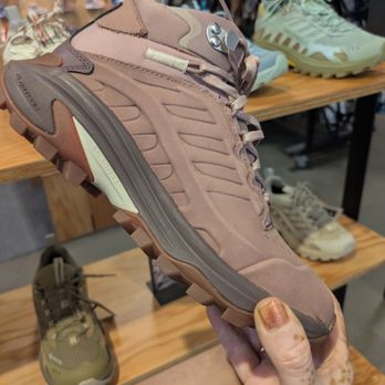 REI - Updated December 2025 - 310 Photos & 585 Reviews - 5556 Copley Dr ...