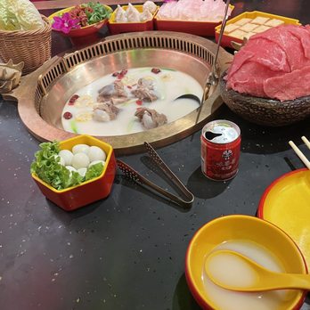 WEI SHU WU HOTPOT - Updated October 2025 - 413 Photos & 114 Reviews ...