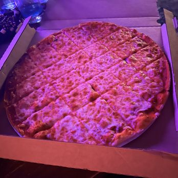 PAT’S PIZZERIA - 105 Photos & 359 Reviews - 628 S Clark St, Chicago ...