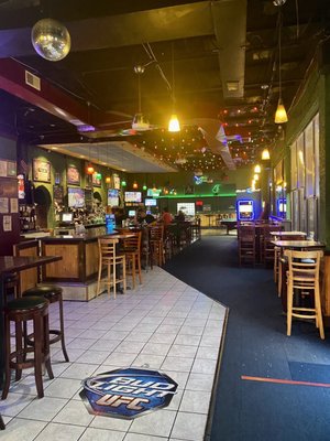 LEGENDS BILLIARDS CAFE - Updated December 2025 - 49 Photos & 51 Reviews ...