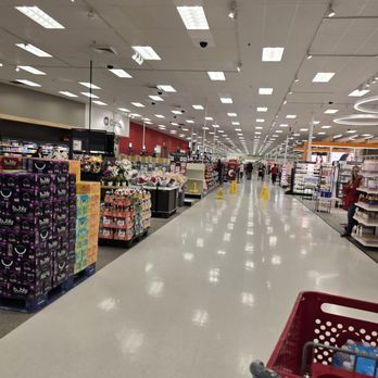 TARGET - Updated August 2025 - 48 Photos & 47 Reviews - 10800 E 21st St ...