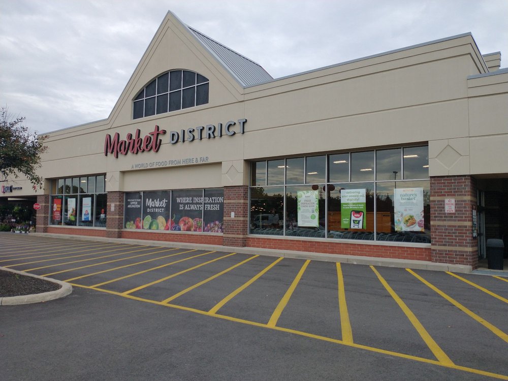 GIANT EAGLE - Updated December 2025 - 24 Photos & 43 Reviews - 4747 ...