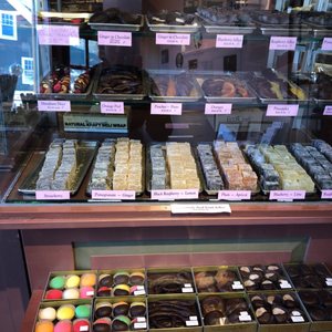 HARBOR CANDY SHOP - 91 Photos & 85 Reviews - 248 Main St, Ogunquit ...