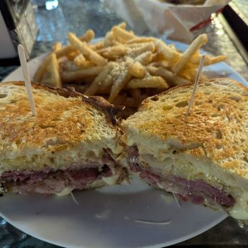 YE RUSTIC INN - Updated October 2025 - 218 Photos & 827 Reviews - 1831 ...