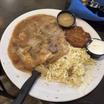 CHECKERS OLD MUNCHEN - Updated August 2024 - 746 Photos & 550 Reviews ...