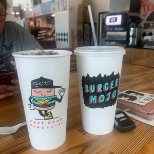 BURGER MOJO - 106 Photos & 151 Reviews - Burgers - 209 University Dr E ...