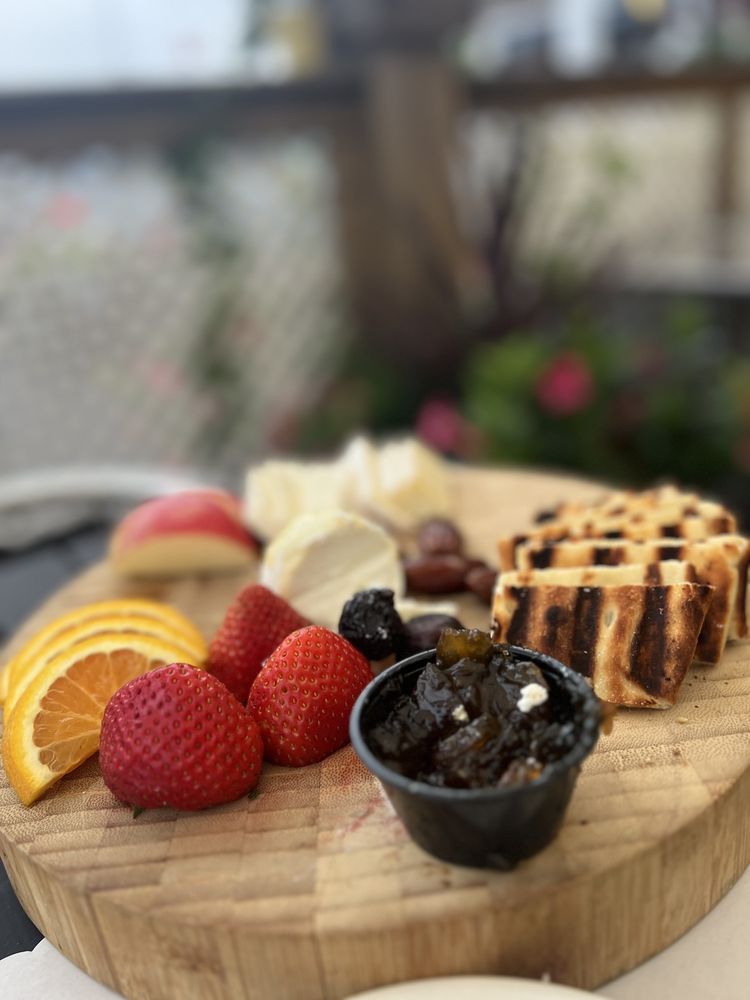 10 ROCKS TAPAS BAR & RESTAURANT - Updated July 2025 - 249 Photos & 214 ...