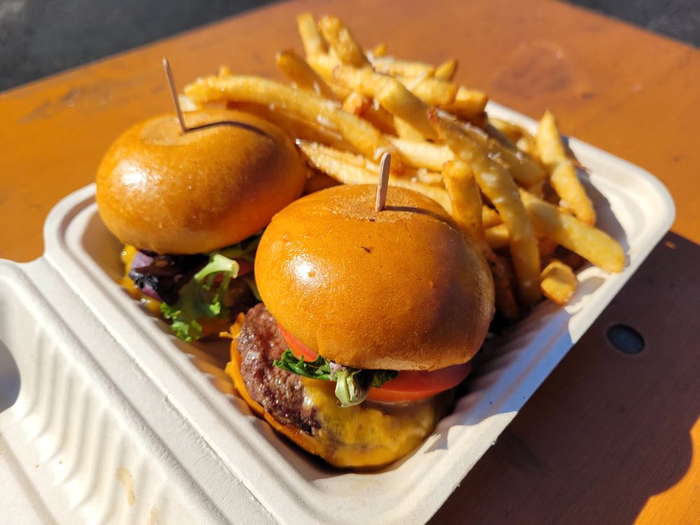 ME SO HUNGRY TOO FOOD TRUCK - Updated July 2025 - 133 Photos & 65 ...