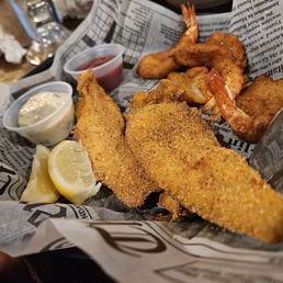 THE BRANCH NEIGHBORHOOD GRILL - Updated July 2025 - 171 Photos & 389 ...