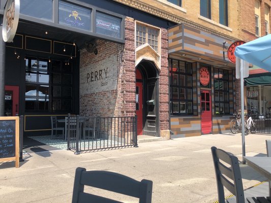 THE TIN PIG TAVERN - 23 Photos & 17 Reviews - 1203 2nd St, Perry, Iowa ...