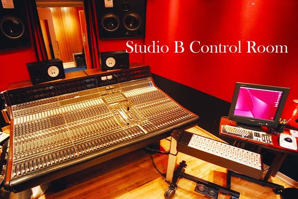 BLACKBIRD STUDIO - Updated December 2025 - 21 Photos - 2806 Azalea Pl ...