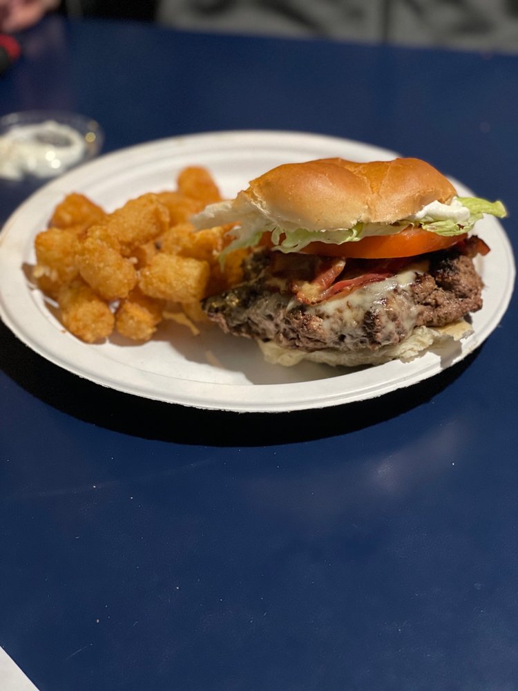 WINDJAMMERS BAR AND GRILL - Updated February 2025 - 81 Photos & 99 ...