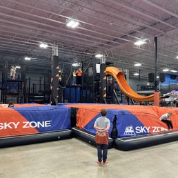 SKY ZONE TRAMPOLINE PARK - Updated August 2025 - 77 Photos & 28 Reviews - 2990 NE Hogan Dr ...