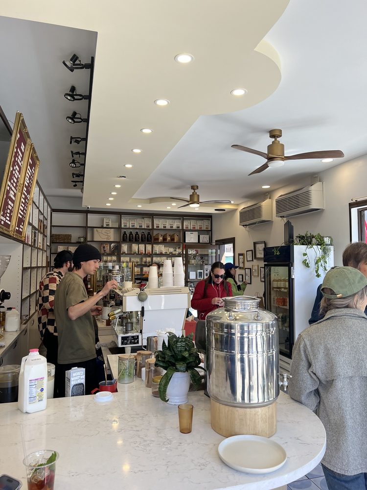 PALOMA COFFEE & BAKERY - Coffee & Tea at 772 Manhattan Ave, Brooklyn ...