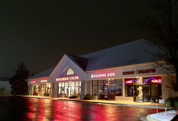 WISCONSIN VISION INC - Updated December 2025 - 17 Reviews - 8225 S 27th ...