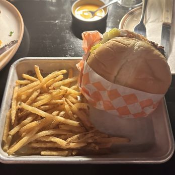 FAMILYFRIEND - Updated November 2024 - 332 Photos & 111 Reviews - 3315 ...