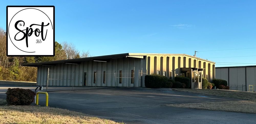 THE SPOT 365 - Updated February 2025 - 30 Photos - 365 S Industrial ...