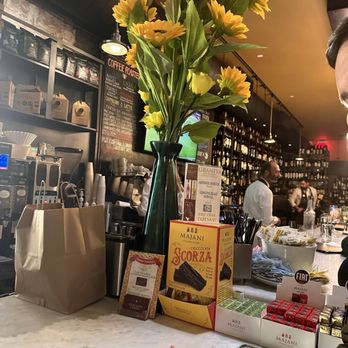 GRAN CAFFE L’AQUILA - Updated May 2024 - 2715 Photos & 1478 Reviews ...