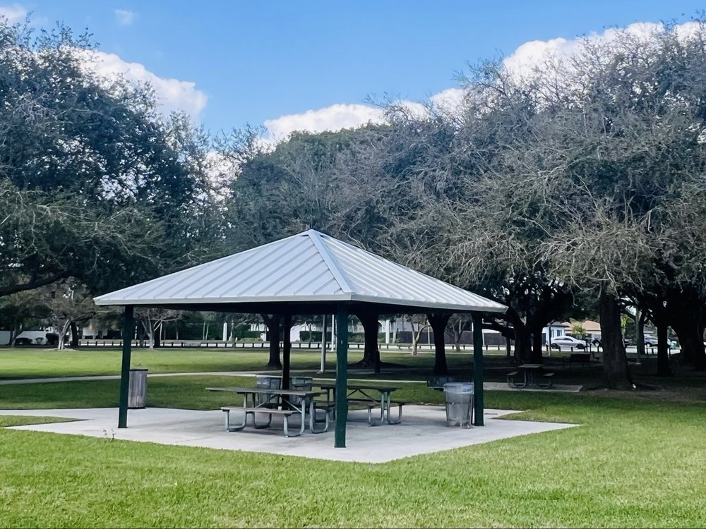 BRIAR BAY PARK - Updated December 2025 - 22 Photos - 9047 SW 129th Ter ...