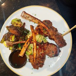 KISS - Updated August 2025 - 1046 Photos & 585 Reviews - 2313 Edwards ...