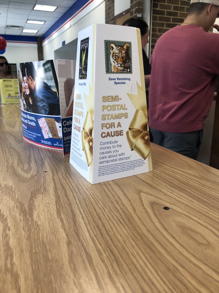 USPS - Updated October 2025 - 52 Reviews - 175 S Lincoln Ave, Addison ...