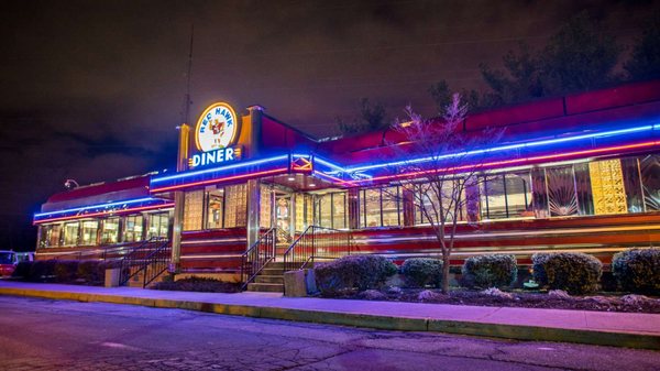 RED HAWK DINER - Updated December 2025 - 12 Photos & 33 Reviews ...