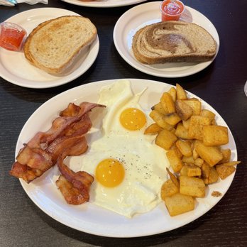 STACKED PANCAKE & BREAKFAST HOUSE - Updated December 2025 - 64 Photos ...