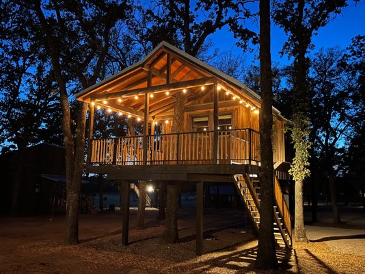 WACO CREEKSIDE LUXURY RV RESORT & TREEHOUSES - 45 Photos - 1972 Leroy ...