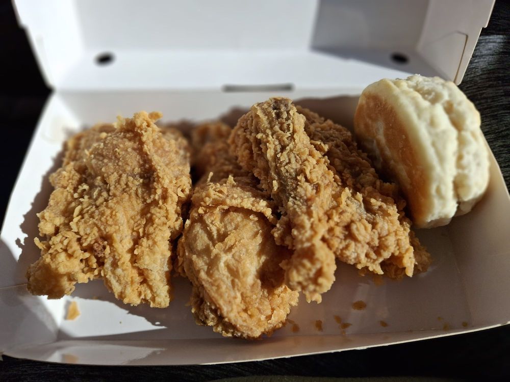 JOLLIBEE - Updated October 2025 - 109 Photos & 56 Reviews - 3820 ...