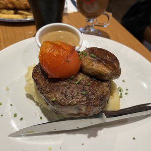 THE LOCKE BAR - 198 Photos & 158 Reviews - 3 George's Quay, Limerick ...