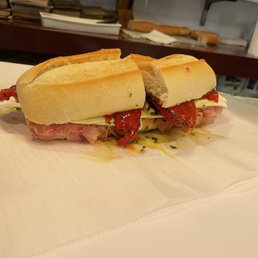 PARISI BAKERY - Updated December 2025 - 418 Photos & 516 Reviews - 198 ...