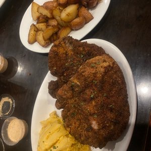 QUARTER VIEW RESTAURANT - 235 Photos & 221 Reviews - 613 Clearview Pkwy ...