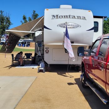 LAUNCH POINTE RECREATION DESTINATION & RV PARK - 520 Photos & 280 ...