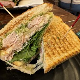 BETWEEN THE BRICKS - Updated December 2025 - 54 Photos & 48 Reviews ...