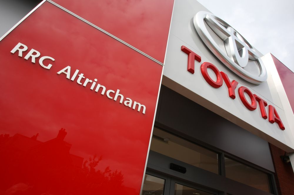 RRG TOYOTA - 281-287 Manchester Road, Altrincham, Greater Manchester ...