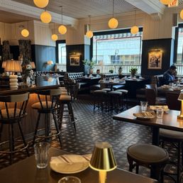 ZARELLA PIZZERIA & TAVERNA - Updated October 2025 - 339 Photos & 137 ...