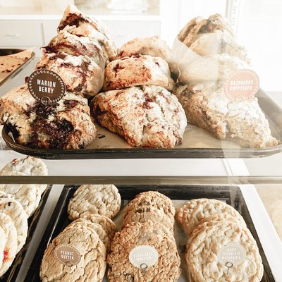 LONGBOTTOM COFFEEHOUSE - 385 Photos & 375 Reviews - 4893 NE 59th Ave ...