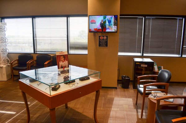 HOUSTON EYE ASSOCIATES - NORTH LOOP - Updated December 2025 - 12 Photos ...