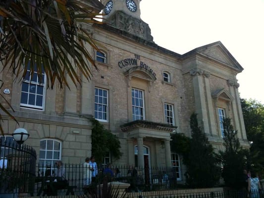 THE OLD CUSTOM HOUSE - Updated December 2025 - 11 Photos - Penarth ...