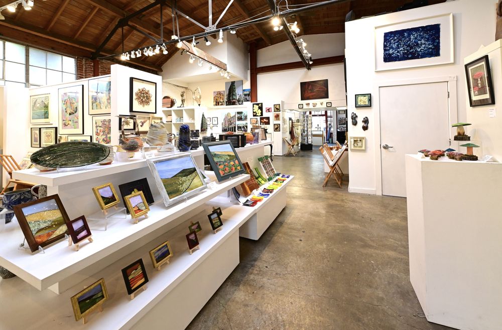 Acci Gallery Arts And Crafts Cooperative Updated November 2025 155