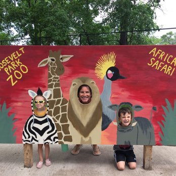ROOSEVELT PARK ZOO - Updated November 2024 - 39 Photos & 14 Reviews ...