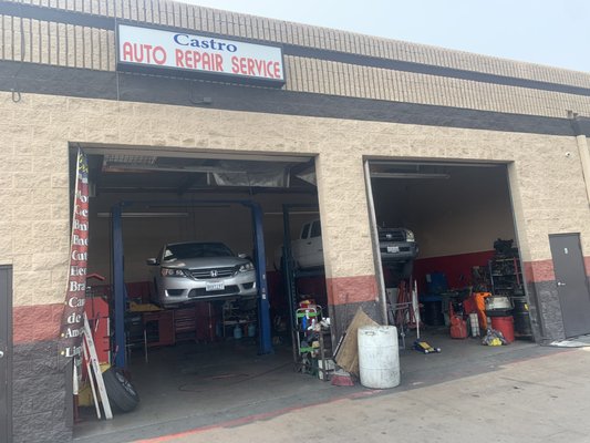 CASTRO AUTO REPAIR SERVICE - Updated December 2025 - 15 Photos & 33 ...