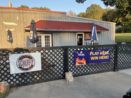 BETWEEN THE LAKES TAP HOUSE - Updated January 2026 - 14 Photos & 10 ...