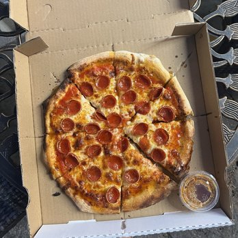 TIC TAC TOE PIZZA - Updated December 2024 - 77 Photos & 45 Reviews ...