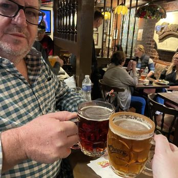 CHEERS - Updated May 2024 - 2606 Photos & 1208 Reviews - 84 Beacon St ...