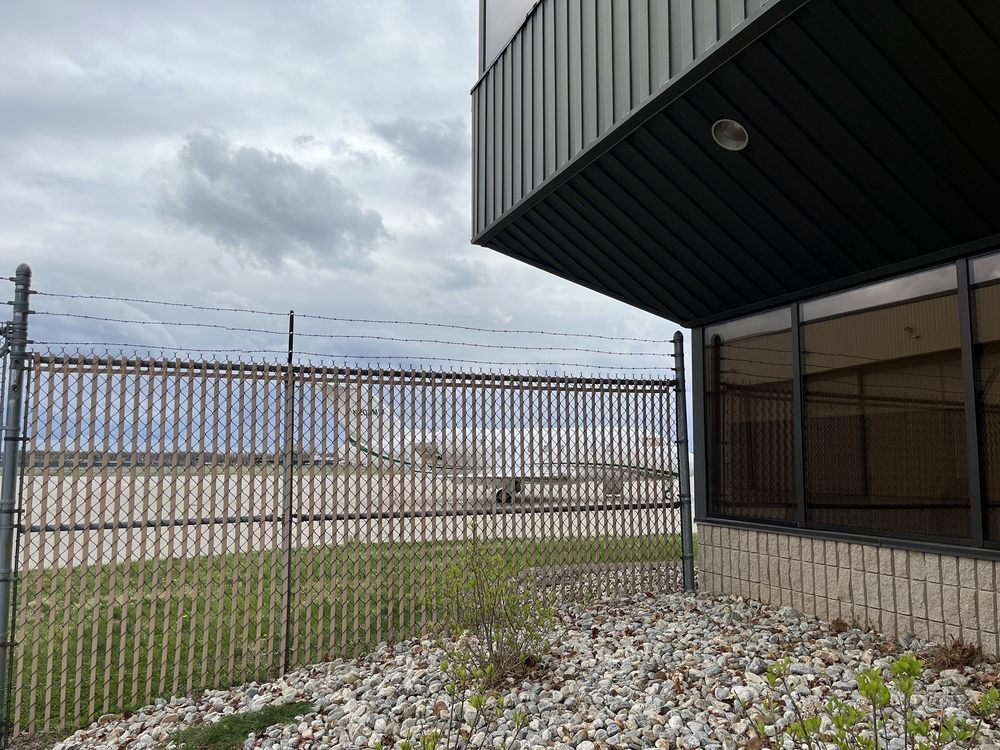 SIGNATURE FLIGHT SUPPORT - Updated June 2024 - 100 Signature Way, East ...