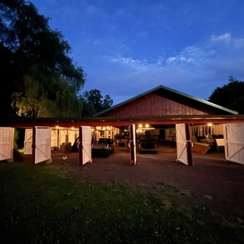 WAYMART HOTEL RESTAURANT - Updated August 2025 - 64 Photos & 85 Reviews ...