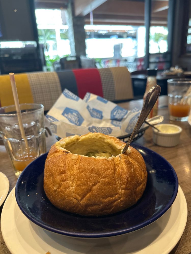 TENDER BOB’S - Updated October 2025 - Greenhills Shopping Center ...