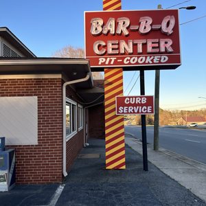 BARBECUE CENTER - 153 Photos & 178 Reviews - 900 N Main St, Lexington ...